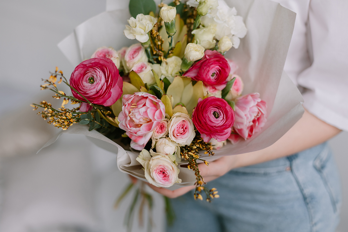Petaled Whispers: Decoding the Secret Language of Your Favorite Flowers ...
